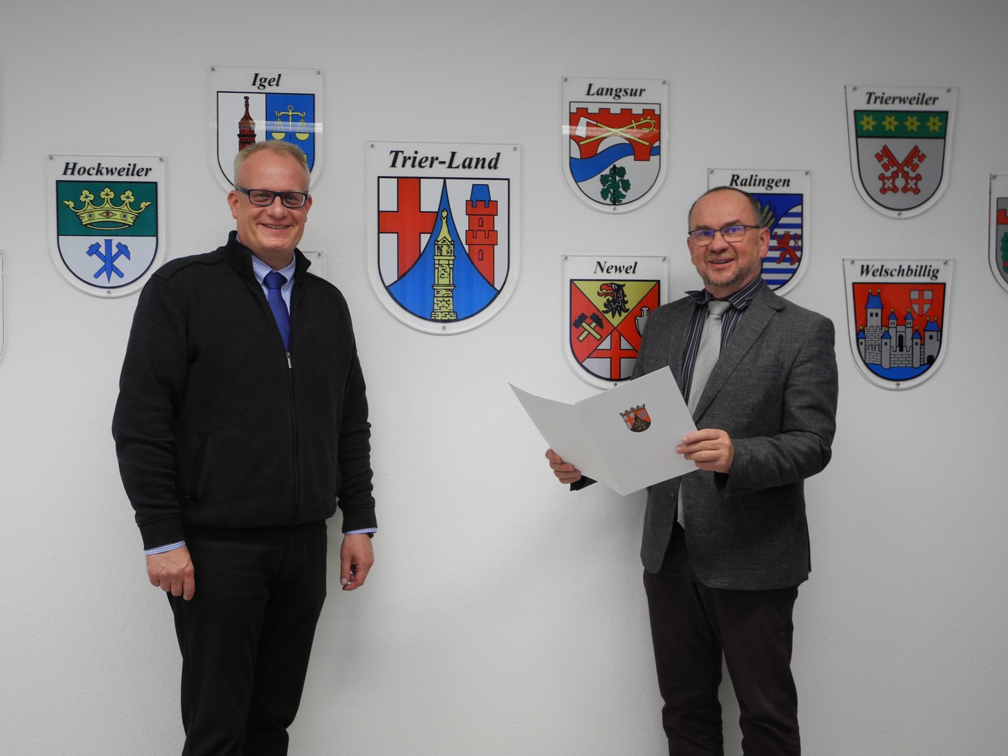 „Herr der Zahlen“ feiert Dienstjubiläum - Otmar Coura feiert 40-jähriges - eifelschau.de