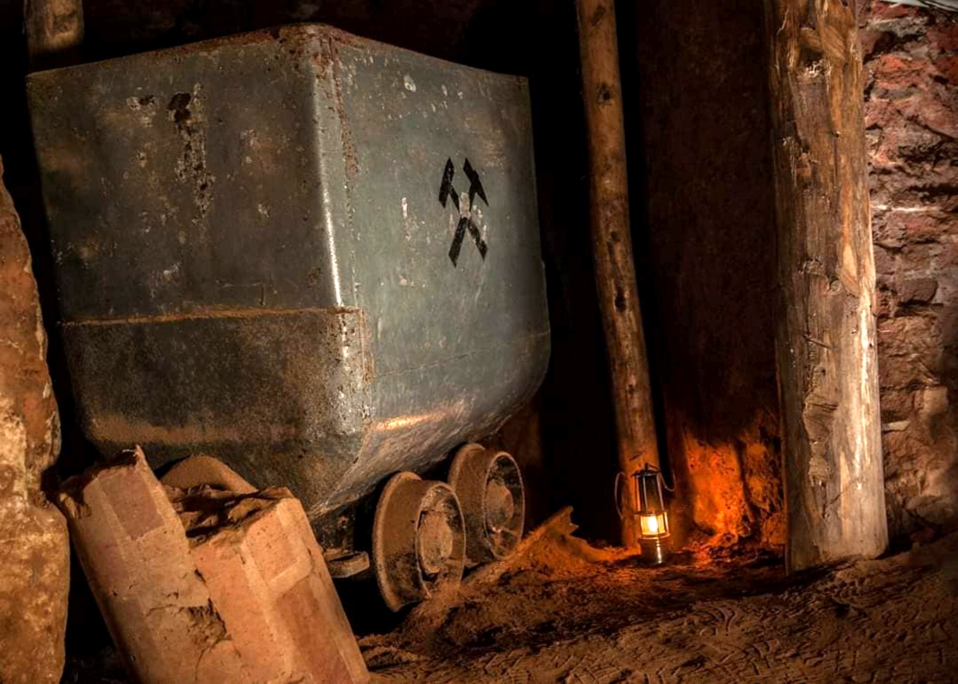 Mechernicher Besucher-Bergwerk und dazugehöriges Museum öffnen ab ...