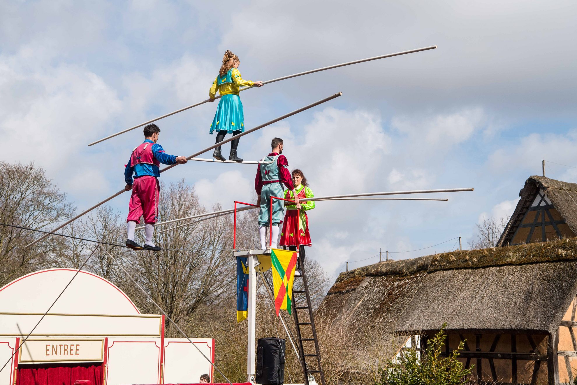 Historisches Volksvergnügen vom 12. – 24. April im LVR-Freilichtmuseum ...