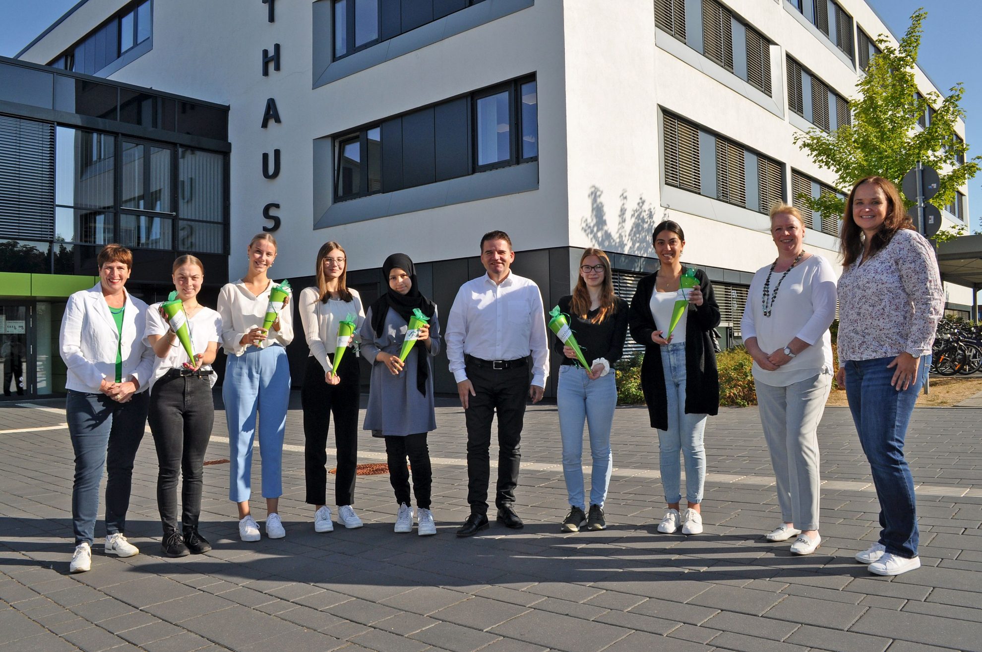 Ausbildungs-Beginn in der Stadtverwaltung Meckenheim - eifelschau.de