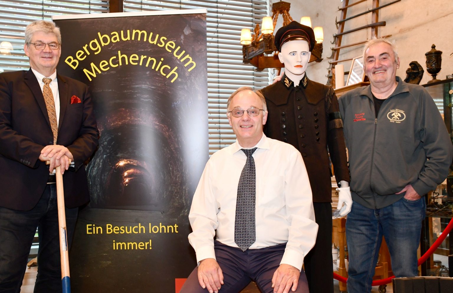 Dr. Michael Stöhr stellt sein Audioprojekt „Der Goldzug von Waldenburg ...