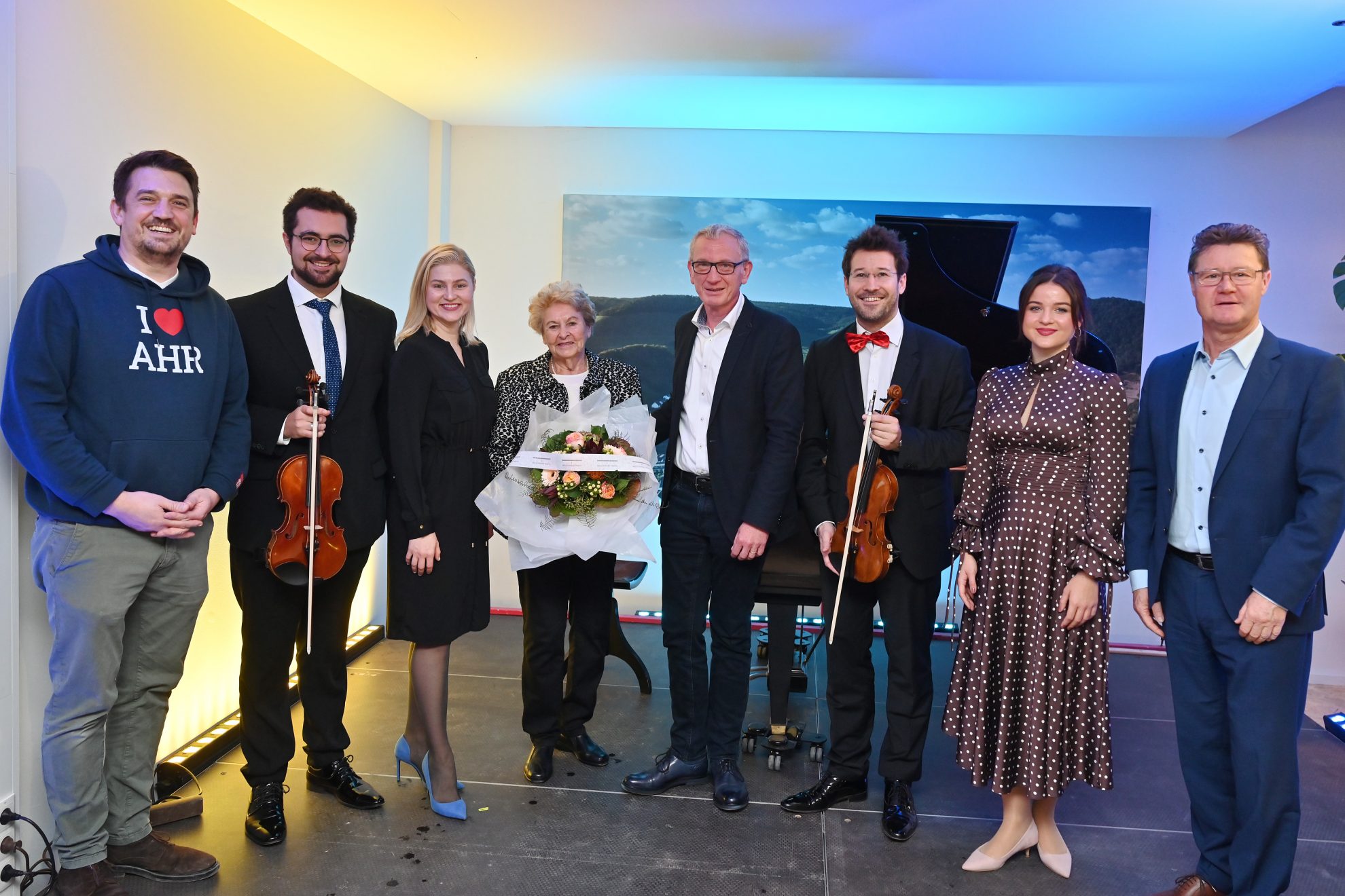 Festliche Klänge eröffnen Kleine Bühne im Kurpark Bad Neuenahr ...