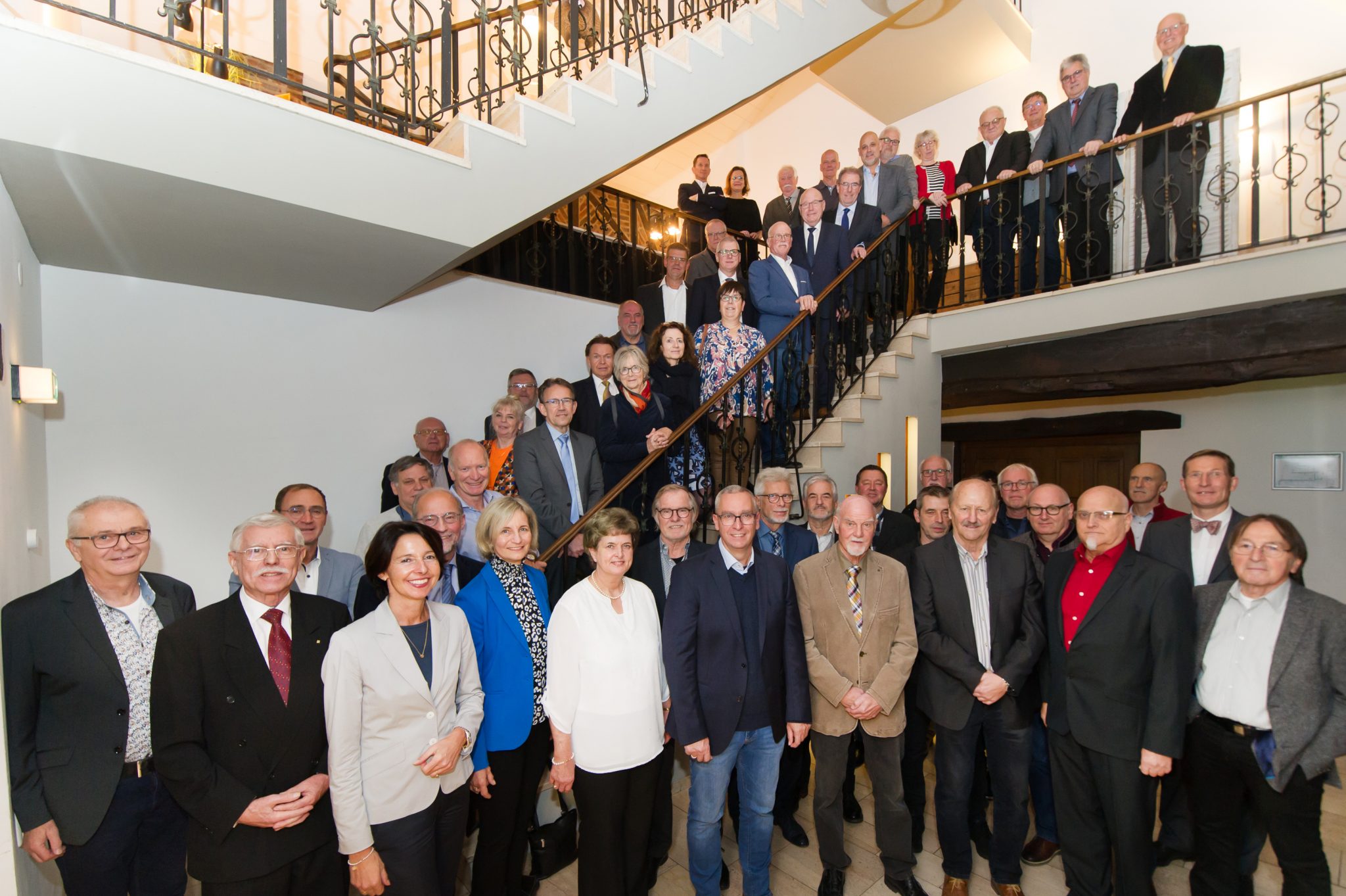 IHK Aachen ehrt langjährige Prüferinnen und Prüfer - eifelschau.de