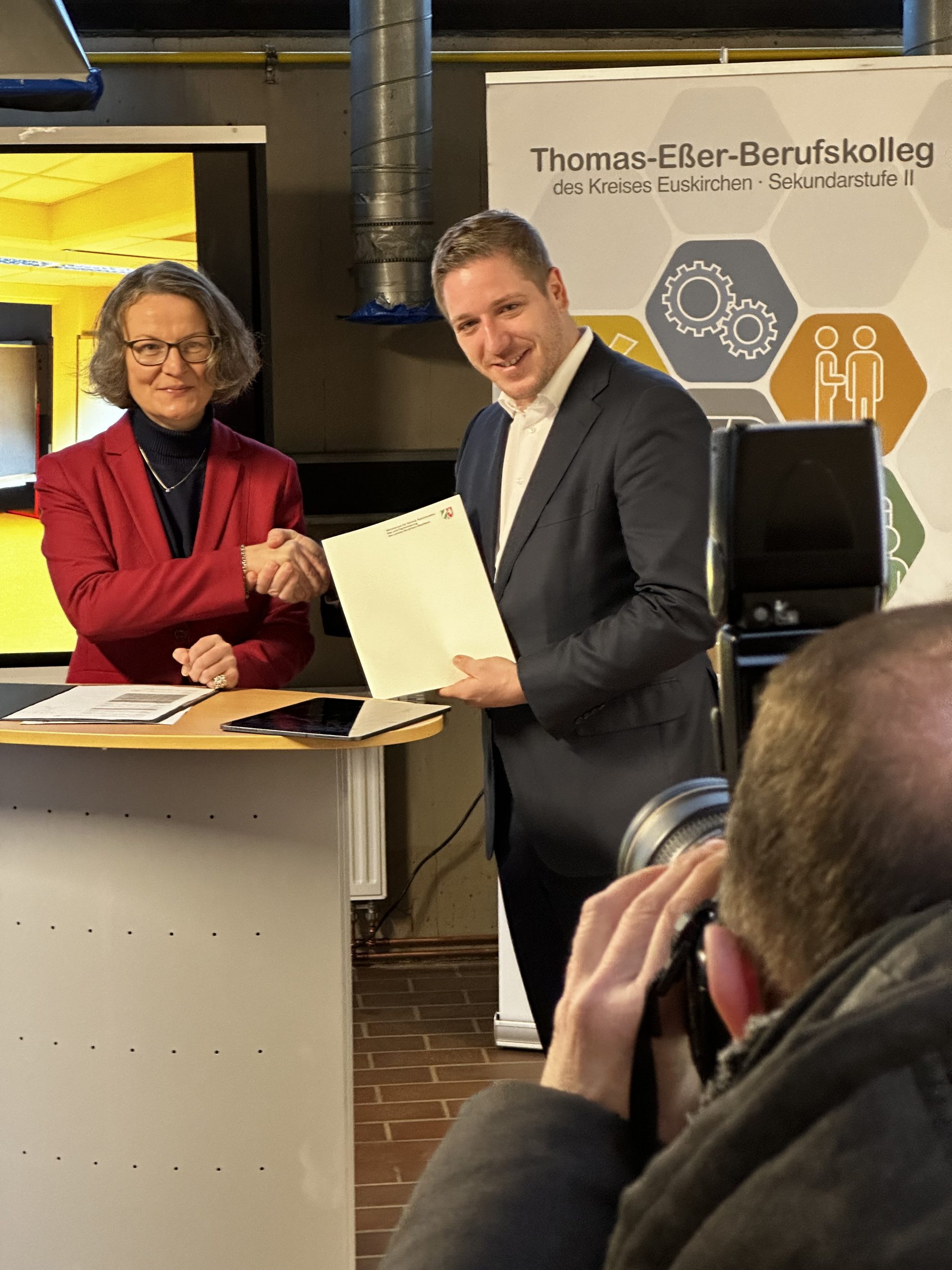 Wiederaufbau nach der Flut - Kreis Euskirchen erhält 215 Millionen Euro ...