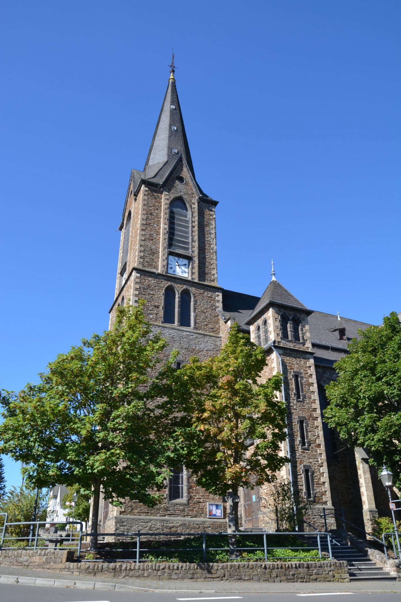 Am Radio mitfeiern - Osternacht live aus Langenfeld bei Mayen in der ...