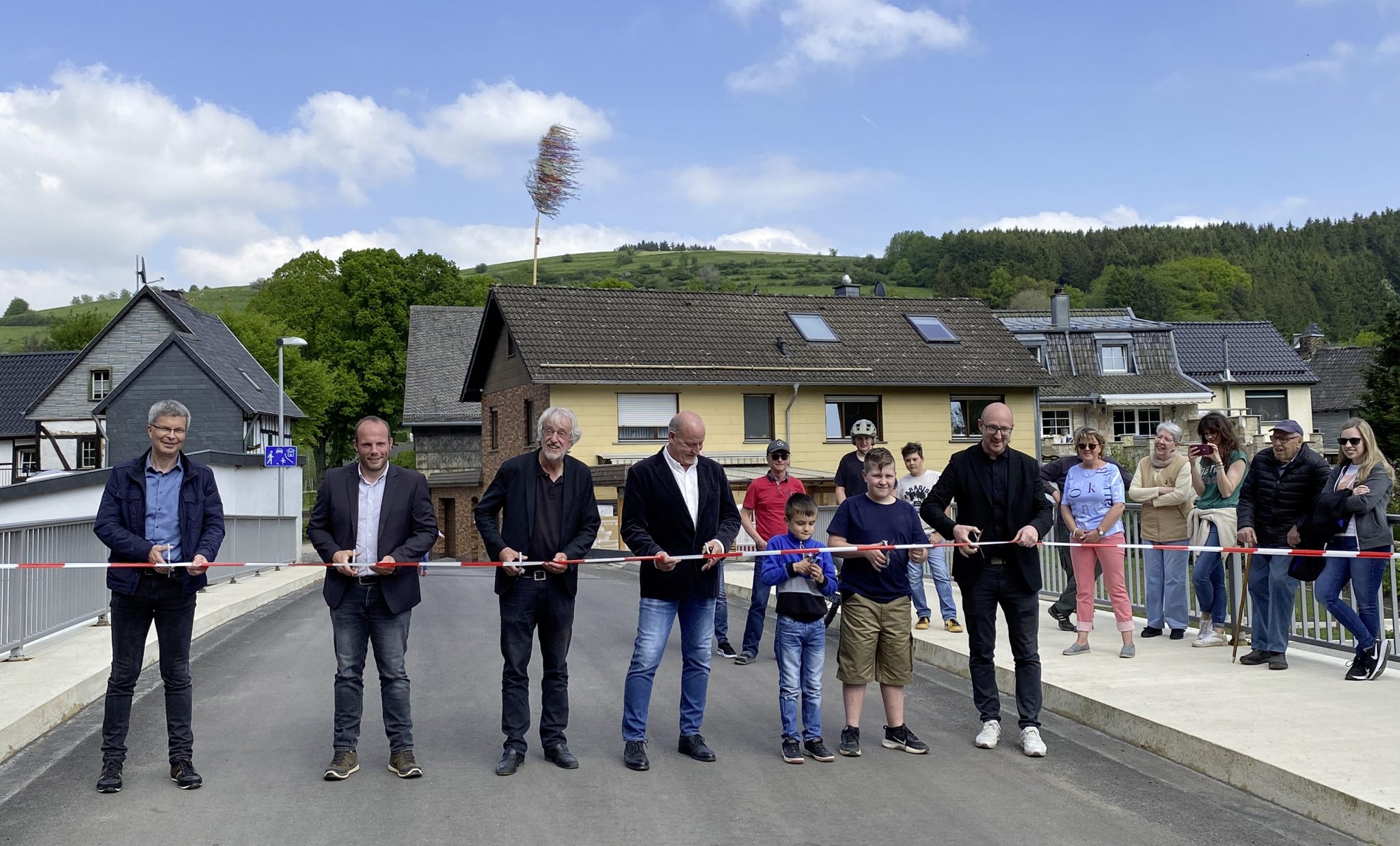 Schleidens Bürgermeister eröffnete am gestrigen Donnerstag 25. Mai den ...
